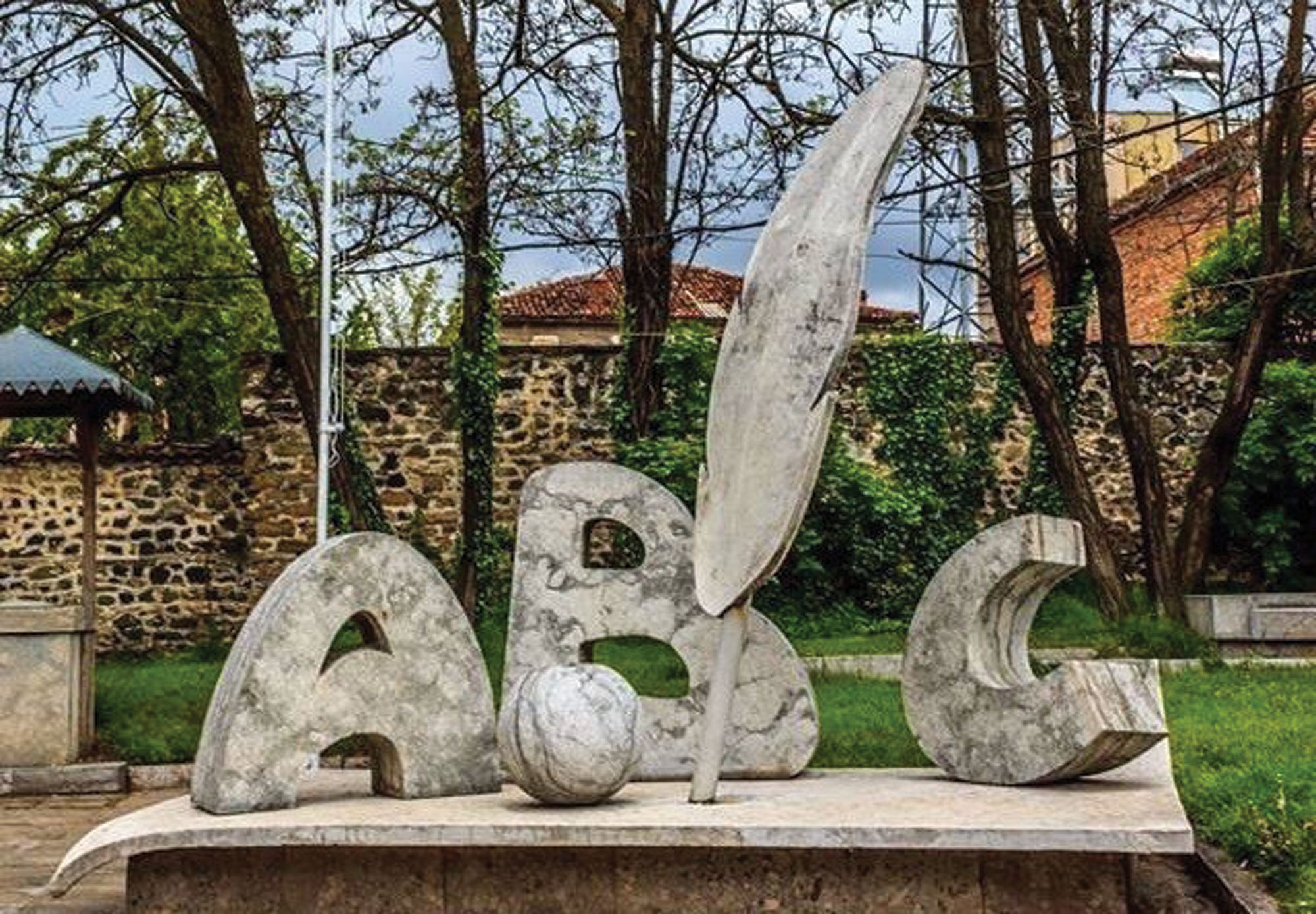 Dy fjalë lidhur me kërkesën për një riformulim të parimeve të ...